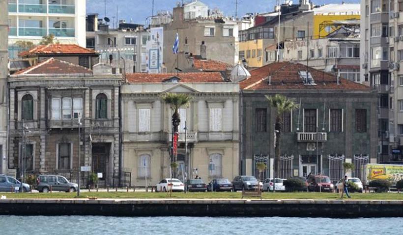 Θεοφάνεια στην προκυμαία της Σμύρνης μετά από 94 χρόνια - Mononews.gr