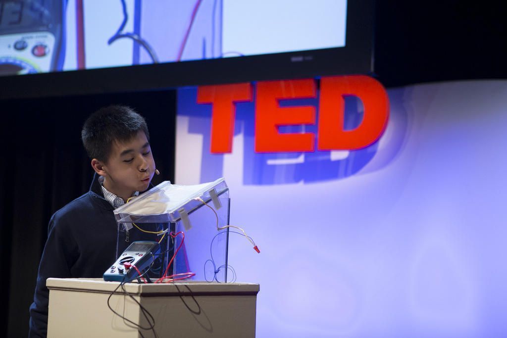 TED & Wang: Σοκαριστικό. Πώς τα μικρόβια ταξιδεύουν στα αεροπλάνα ...