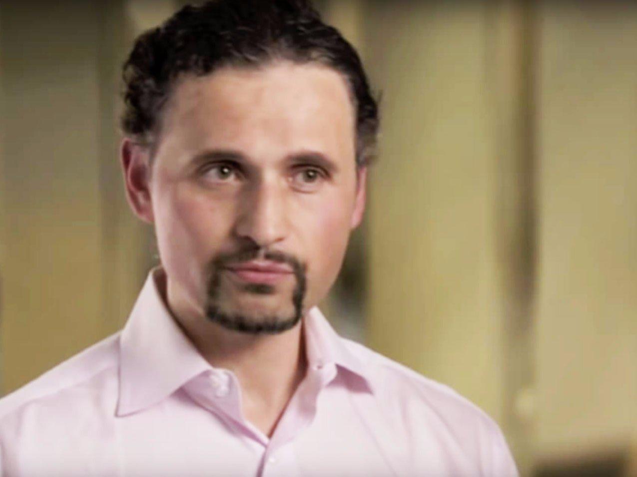 Ποιος είναι ο Τ. Ρουμελιώτης, που κανείς δεν θέλει να φύγει από την ...