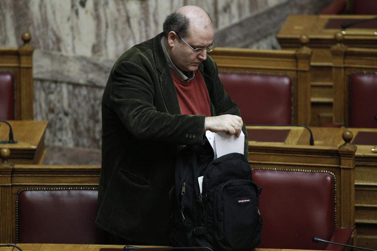 Ποια Αρχαία; Ο Φίλης υπόσχεται πολλά και μεγάλα διαλείμματα στα παιδιά ...