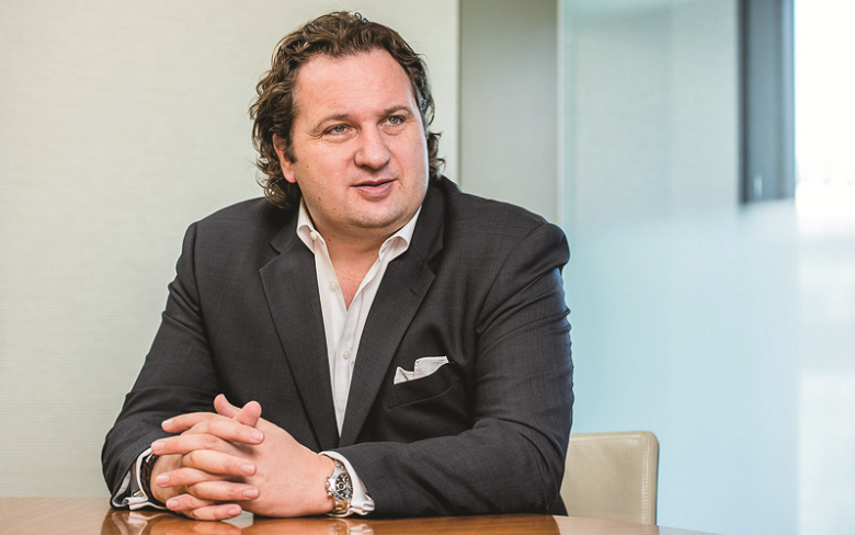 Andi Case: Ο ισχυρός άνδρας της Clarksons λέει ότι η ανάκαμψη είναι ...