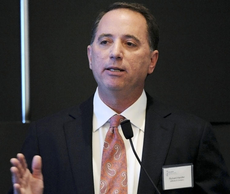 Ποιος είναι το αφεντικό της Jefferies που έχει 5,5 δισ. και λέει ότι οι ...