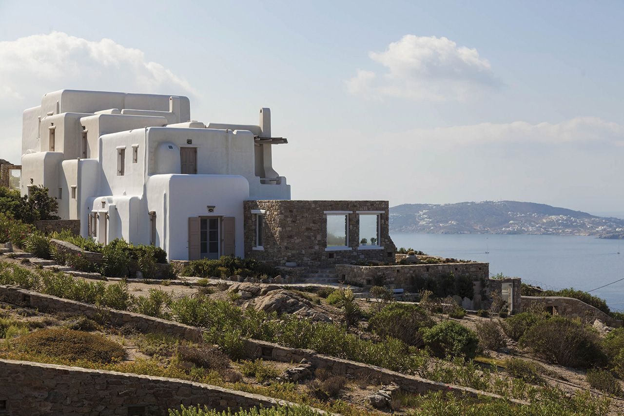 Κατοικίες αρμονικά ενταγμένες στο τοπίο της Μυκόνου (pics) | Ρεπορτάζ ...