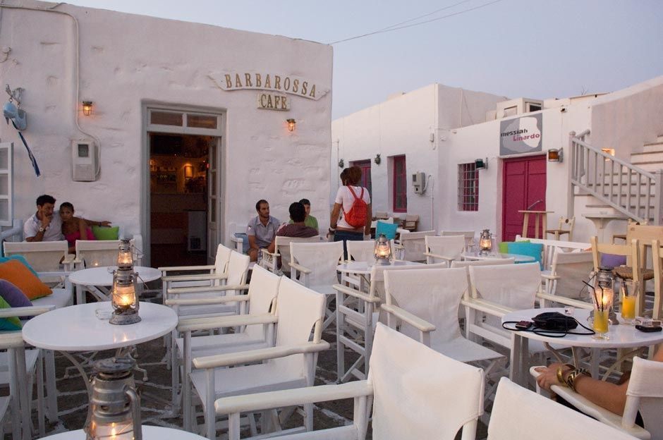 Barbarossa Restο (Πάρος): Τα απίστευτα κόλπα του ιδιοκτήτη. To άνοιξε ...