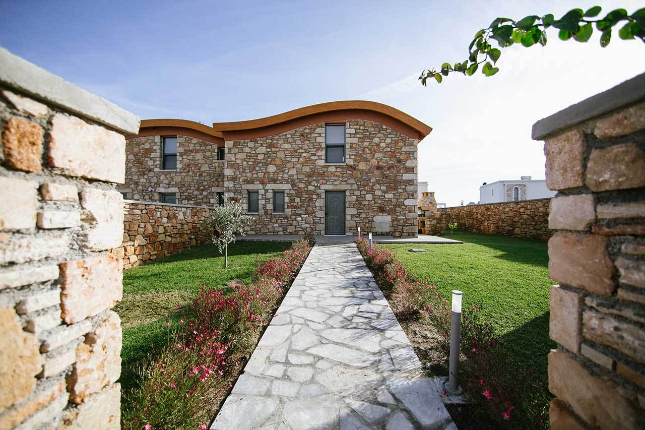 Μια εξαιρετική βίλα σε αρμονία με το φυσικό περιβάλλον στη Ρόδο