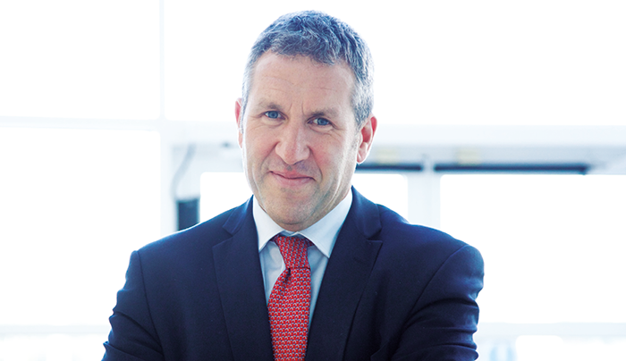 Νέος διευθύνων σύμβουλος στη Φαμάρ ο Ian Muir | Ρεπορτάζ και ειδήσεις ...