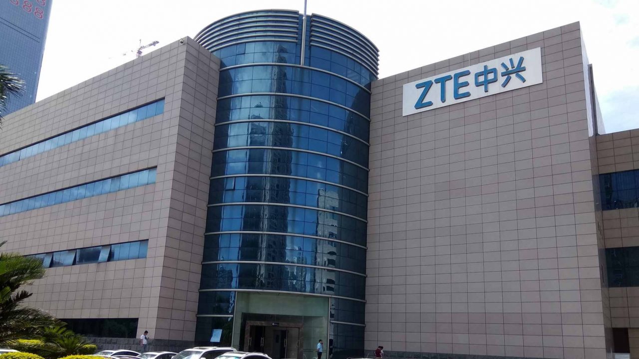 Πρόστιμο 1,3 δισ. δολαρίων στην κινέζικη ZTE ετοιμάζει ο Τραμπ ...