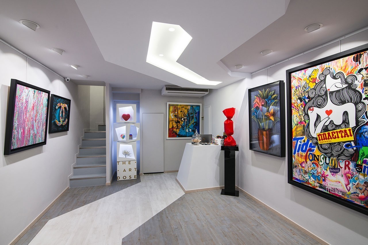 To μίνιμαλ και συνάμα δυναμικό design της γκαλερί "The Art Dose" (10 ...
