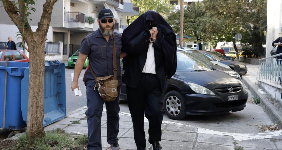 Τι υποστήριξε στην απολογία του ο καθηγητής «φακελάκης» του ΤΕΙ Σερρών ...
