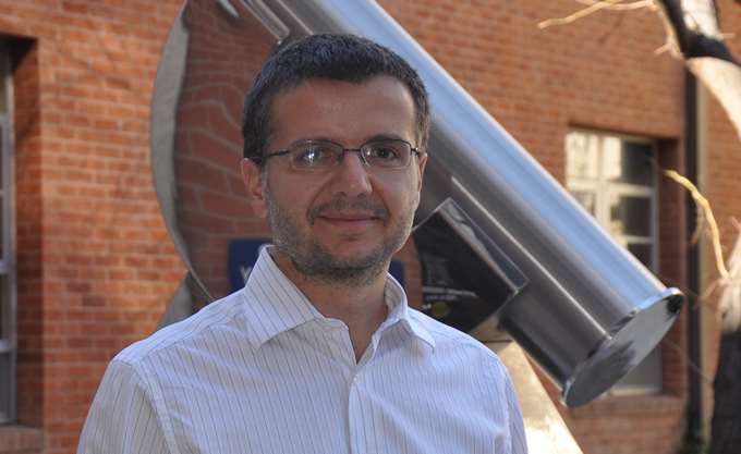 Ο κομβικός ρόλος του Έλληνα αστροφυσικού Δημήτρη Ψάλτη στη φωτογράφιση ...