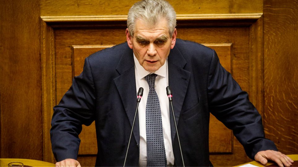 Άγρια επίθεση του Δημήτρη Παπαγγελόπουλου κατά της Ελένης Ράικου ...