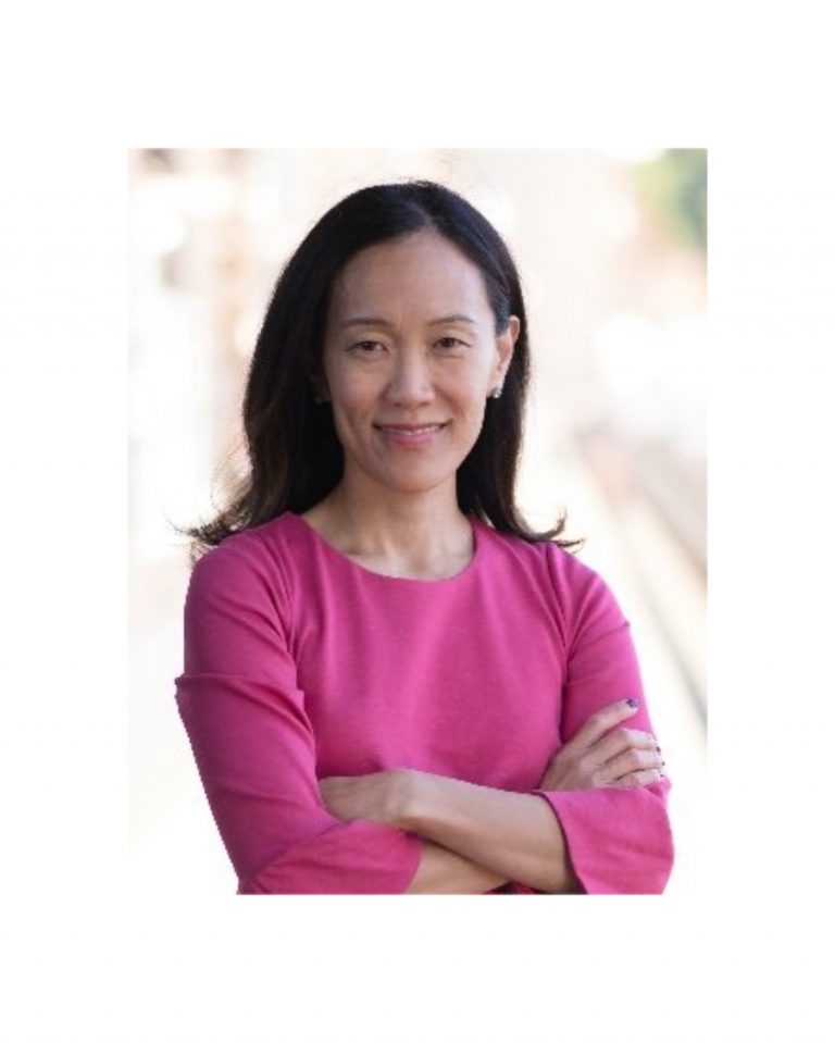 Esther Choo: Η γιατρός που σχεδιάζει να φέρει κινητές ΜΕΘ στα ...