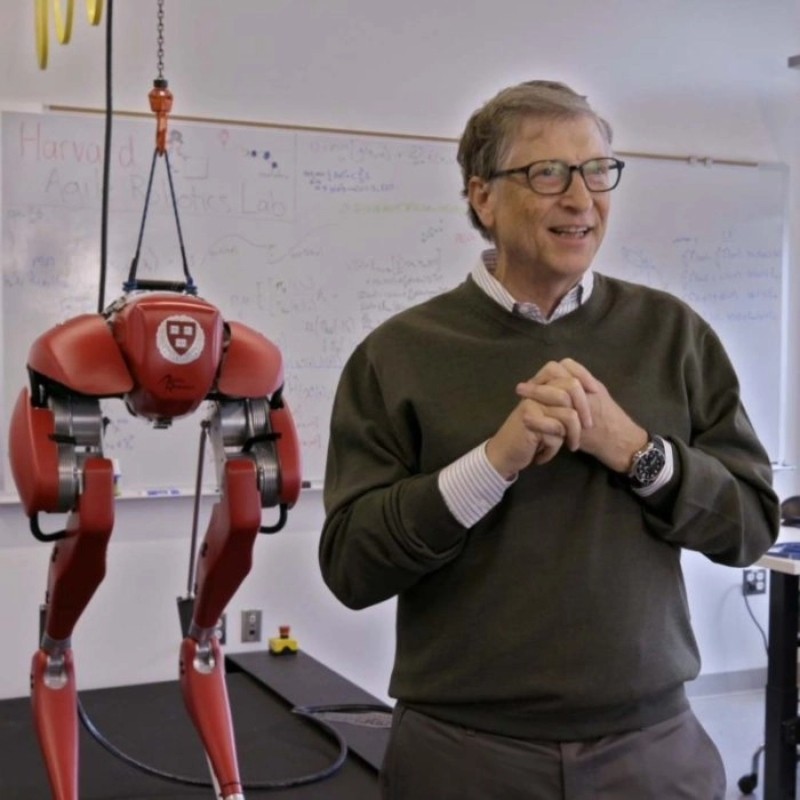 Ο Bill Gates απαντά σε 13 ερωτήσεις για τον κορονοϊό - Mononews.gr