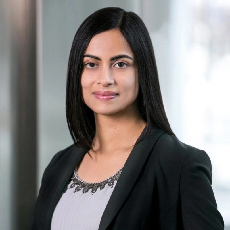 Dhivya Suryadevara: Από την Ινδία στο Harvard, τη Wall Street και την ...