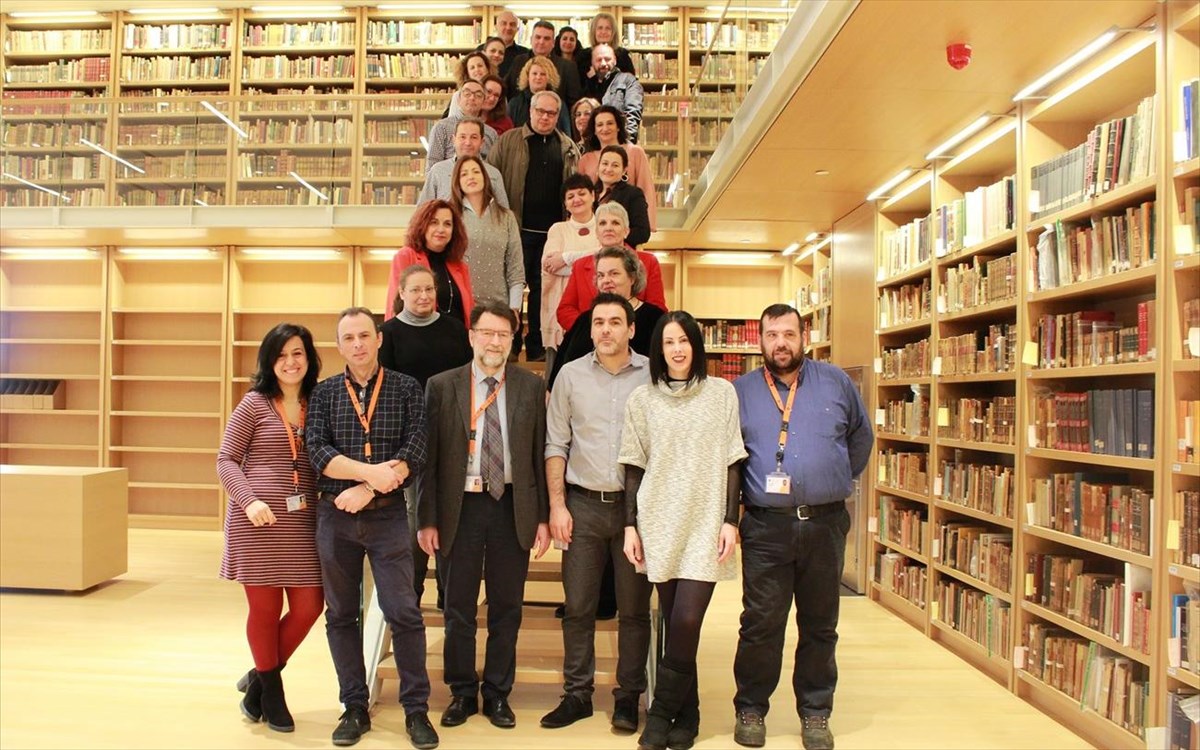Ανοιχτή η Εθνική Βιβλιοθήκη της Ελλάδος μαζί με το πάρκο στο Κέντρο ...