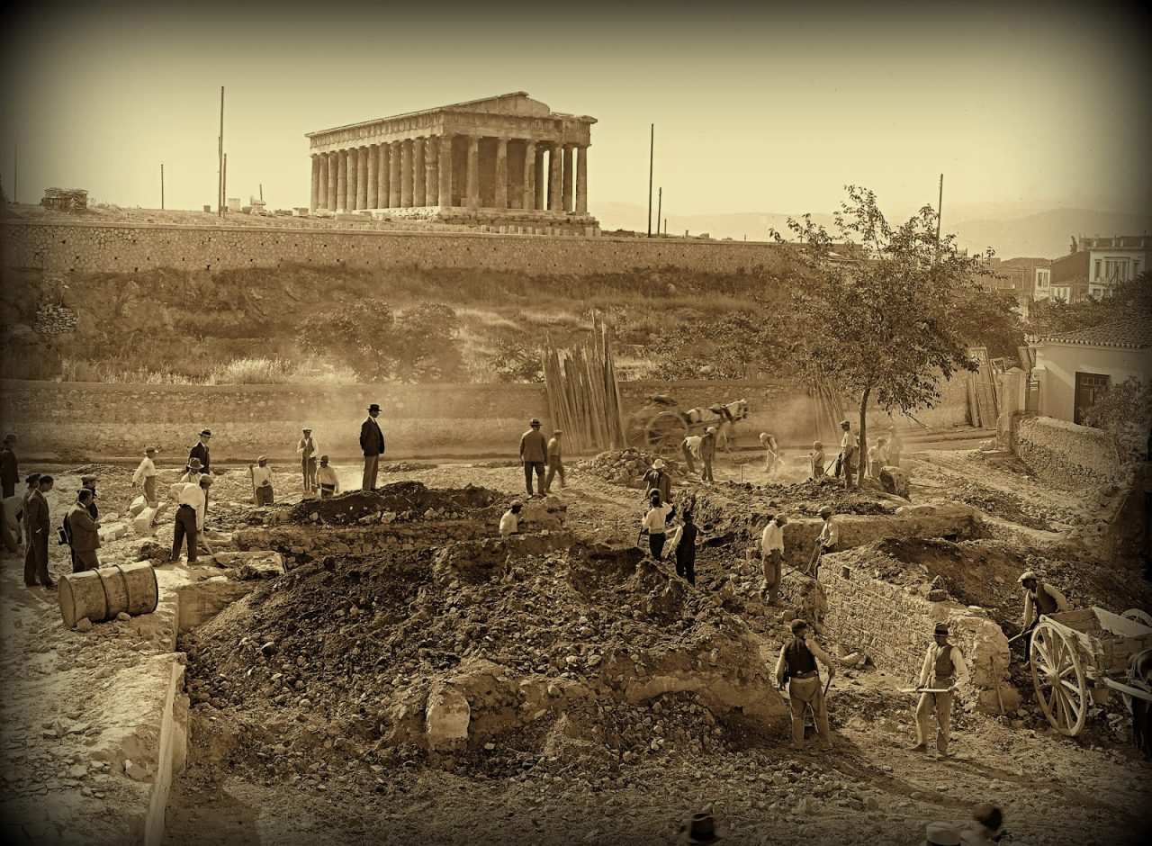 Τουρίστες στον τόπο μας: Αρχαία αγορά - Mononews.gr