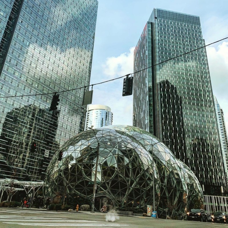 Το νέο κέντρο διανομής της Αmazon θα έχει έκταση όσο 22 γήπεδα ράγκμπι ...