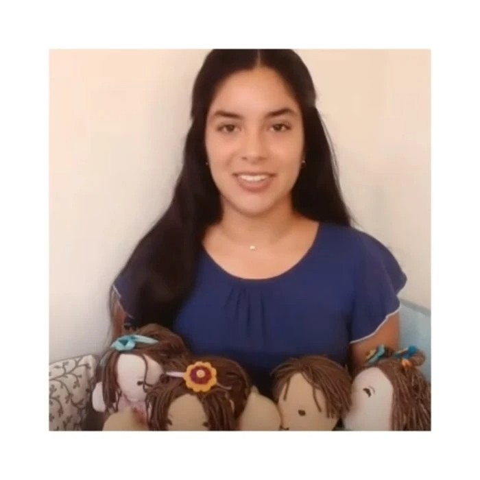 Ariella Pacheco: Η 17χρονη που σχεδιάζει κούκλες για παιδιά με ...