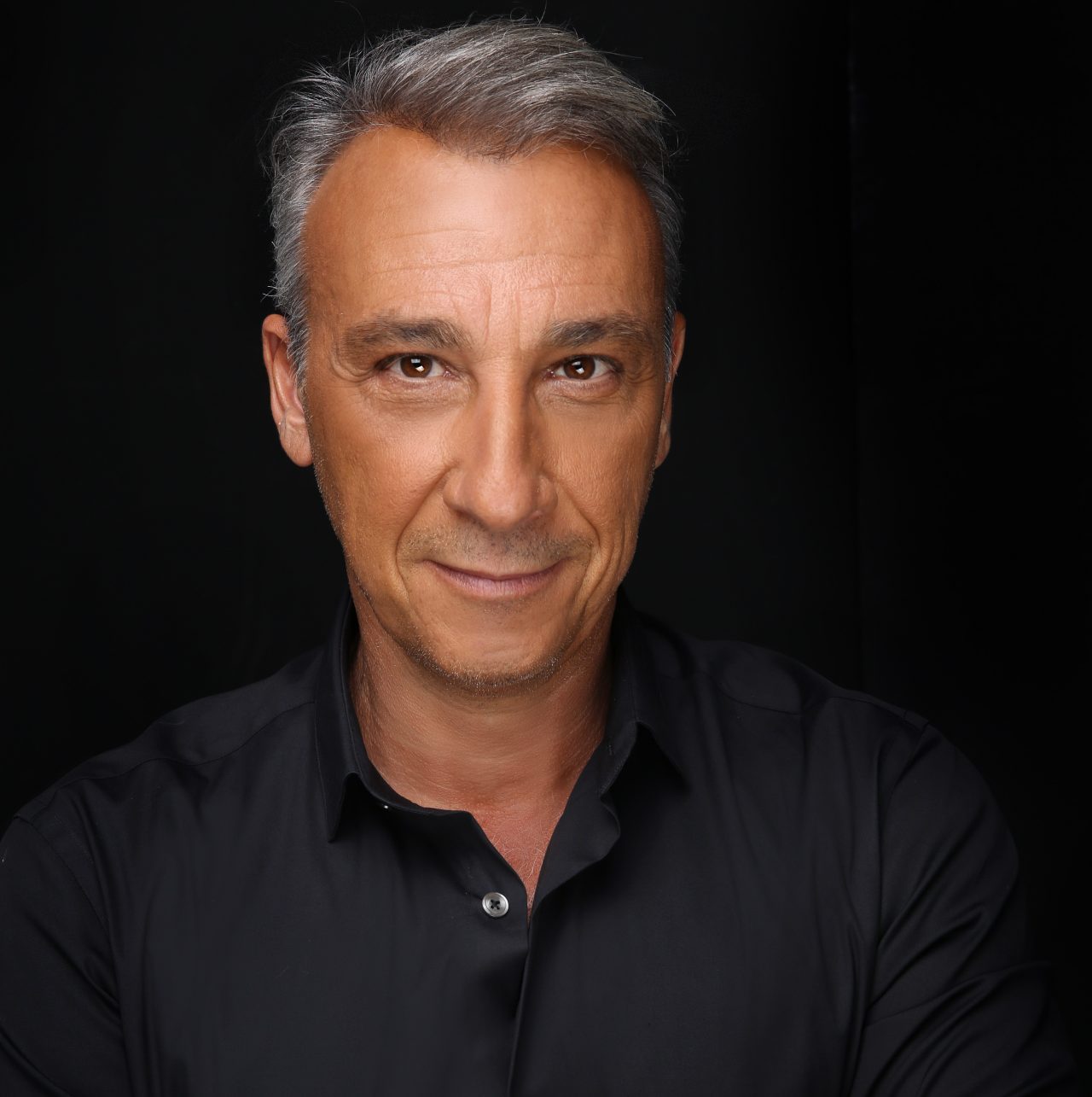 Μίνως Μάτσας: «Το τραγούδι αν πετύχει είναι σαν να αναπνέεις» - Mononews.gr