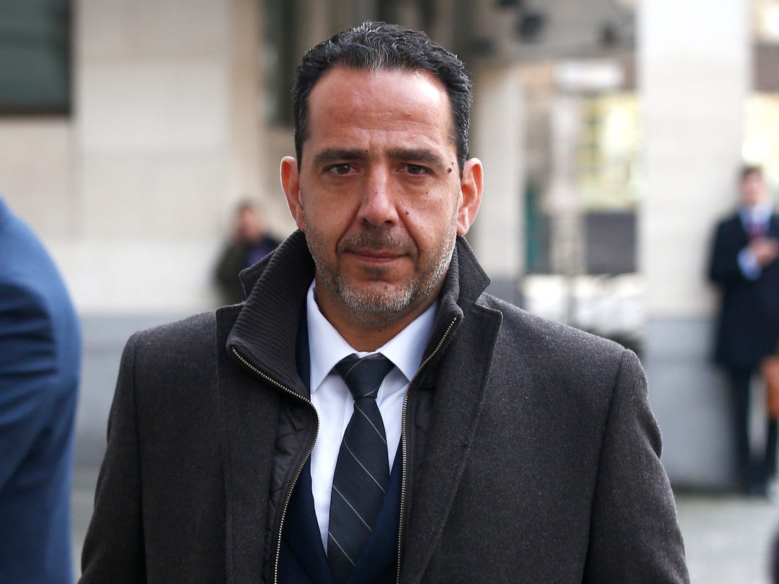 Ένας από τους υψηλότερα αμειβόμενους trader της Deutsche Bank, θέλει να ...