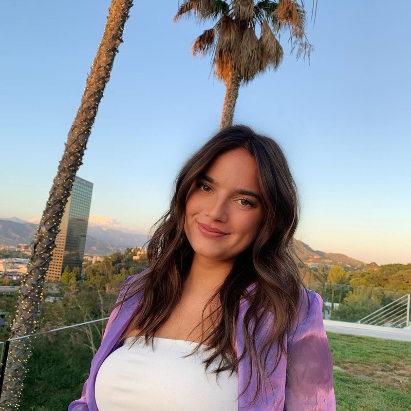 Νάταλι Νοέλ: Η γυναίκα που φέρνει το body positivity στο εξώφυλλο του ...