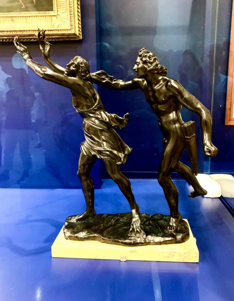 Το Λούβρο στους Δελφούς – Tα εγκαίνια μιας απολλώνειας έκθεσης ...