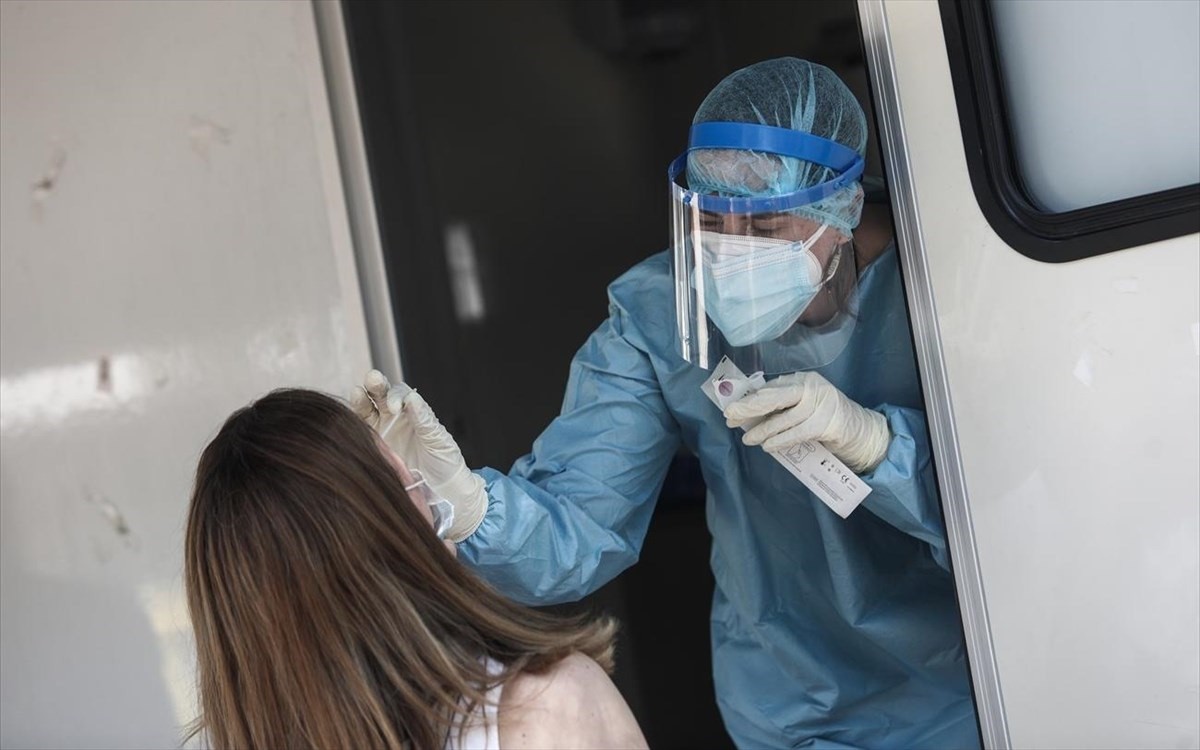 Πόσο αξιόπιστα είναι rapid τεστ για την ανίχνευση της Όμικρον- Εννέα ...