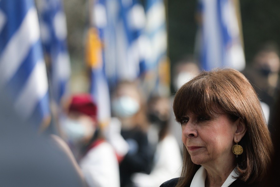 Σακελλαροπούλου από Ιωάννινα: Τιμάμε τη μνήμη των ηρώων μας - Mononews.gr
