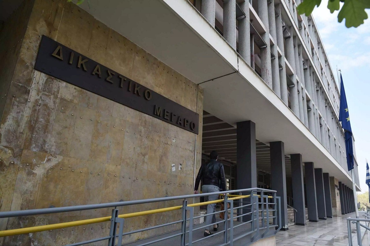 Θεσσαλονίκη: Στον εισαγγελέα ο 15χρονος μαζί με τον πατέρα του που ...