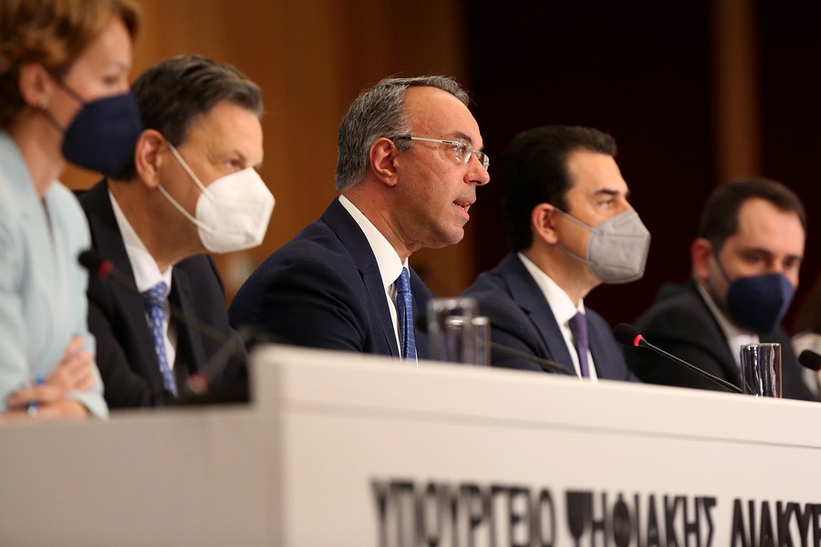 Ηλεκτρικό ρεύμα: Στα €3,2 δισ. το συνολικό κόστος των παρεμβάσεων - Τον ...