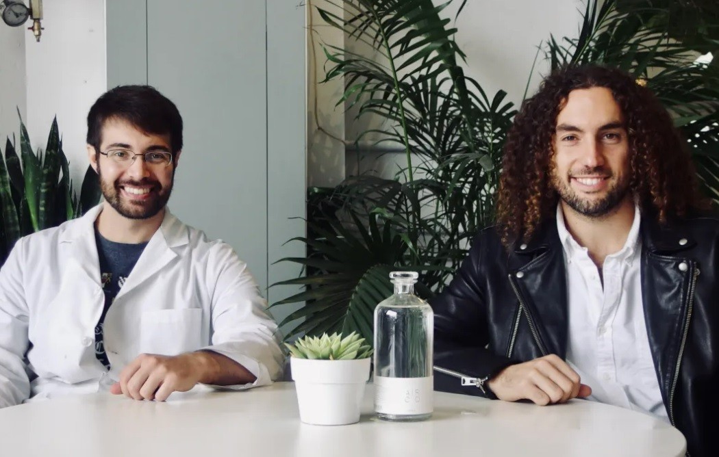 Air Company: Παράγει βότκα και αρώματα από διοξείδιο του άνθρακα και ...