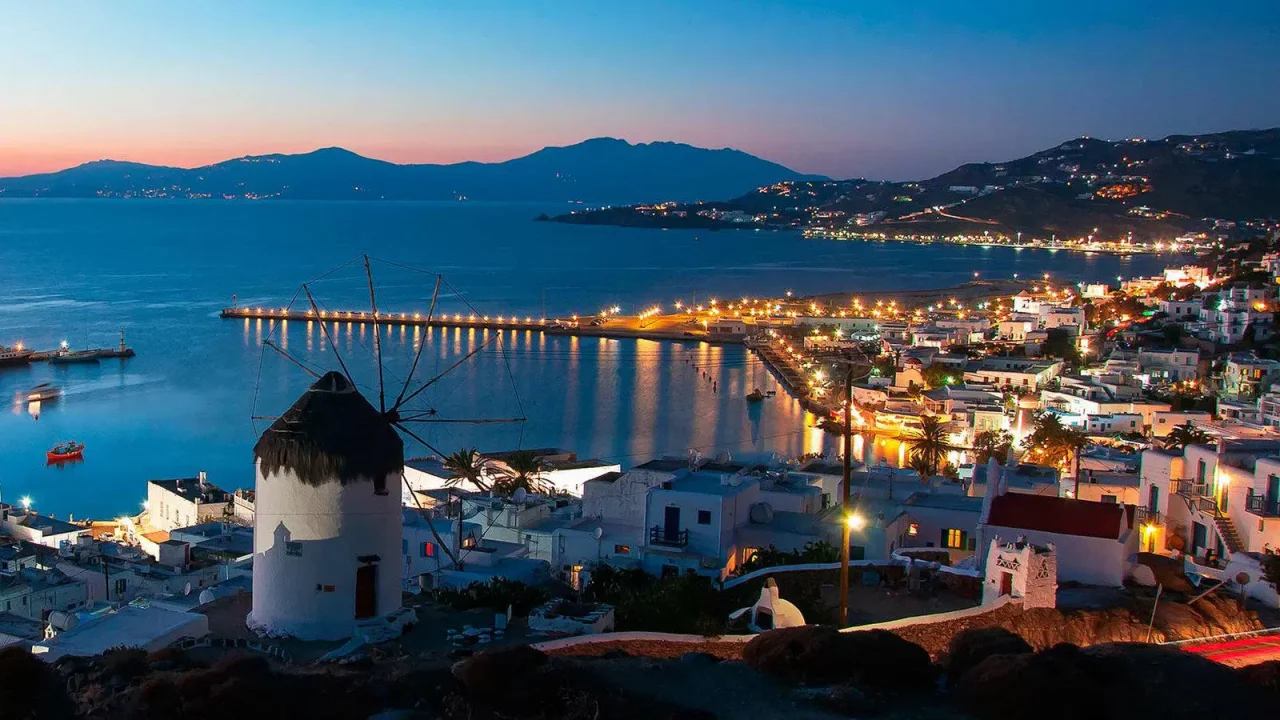 Βροχή μυκονιάτικων σφυριών | Ρεπορτάζ και ειδήσεις για την Οικονομία ...