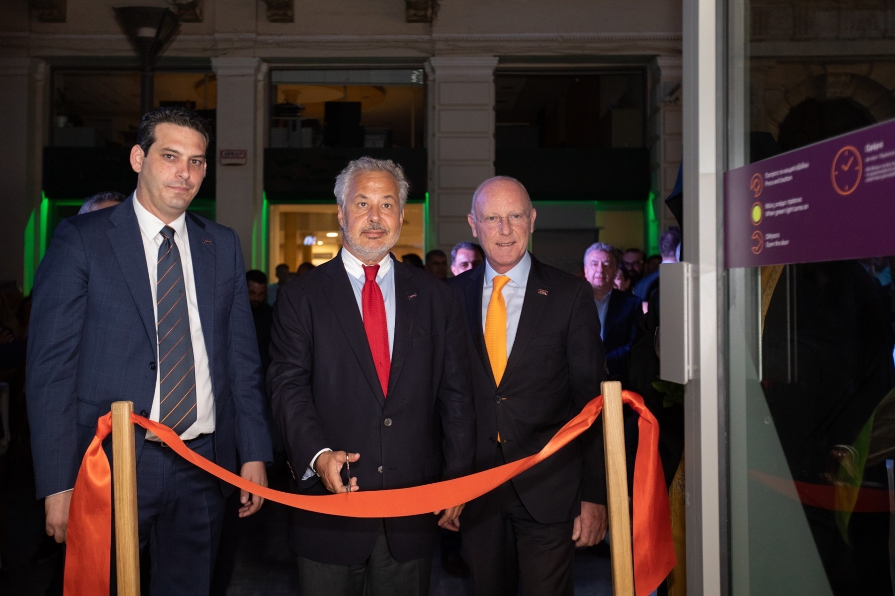 Optima bank: Νέο κατάστημα στο Ηράκλειο Κρήτης - Mononews.gr