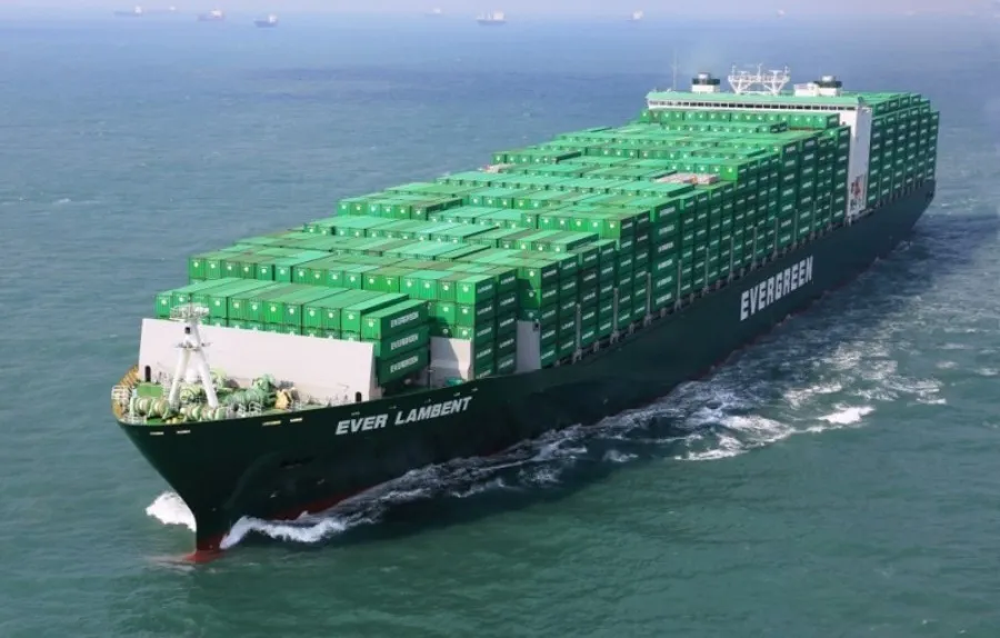 Η Evergreen δρομολόγησε το μεγαλύτερο πλοίο μεταφοράς 24.000 TEU ...