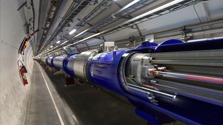 CERN: Ανακαλύφθηκαν νέα «εξωτικά» σωματίδια, ένα νέο πεντακουάρκ και ...