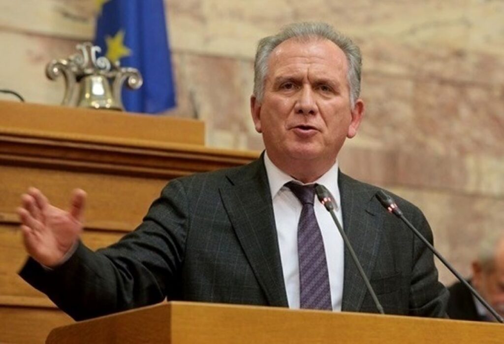 Μουλκιώτης: «Εκτός παιδικών σταθμών 40.000 παιδιά» - Mononews.gr