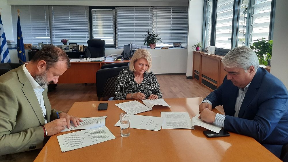 Μνημόνιο Συνεργασίας ΥΠΑΑΤ-ΥΜΑ για ένταξη υπηκόων τρίτων χωρών στον ...