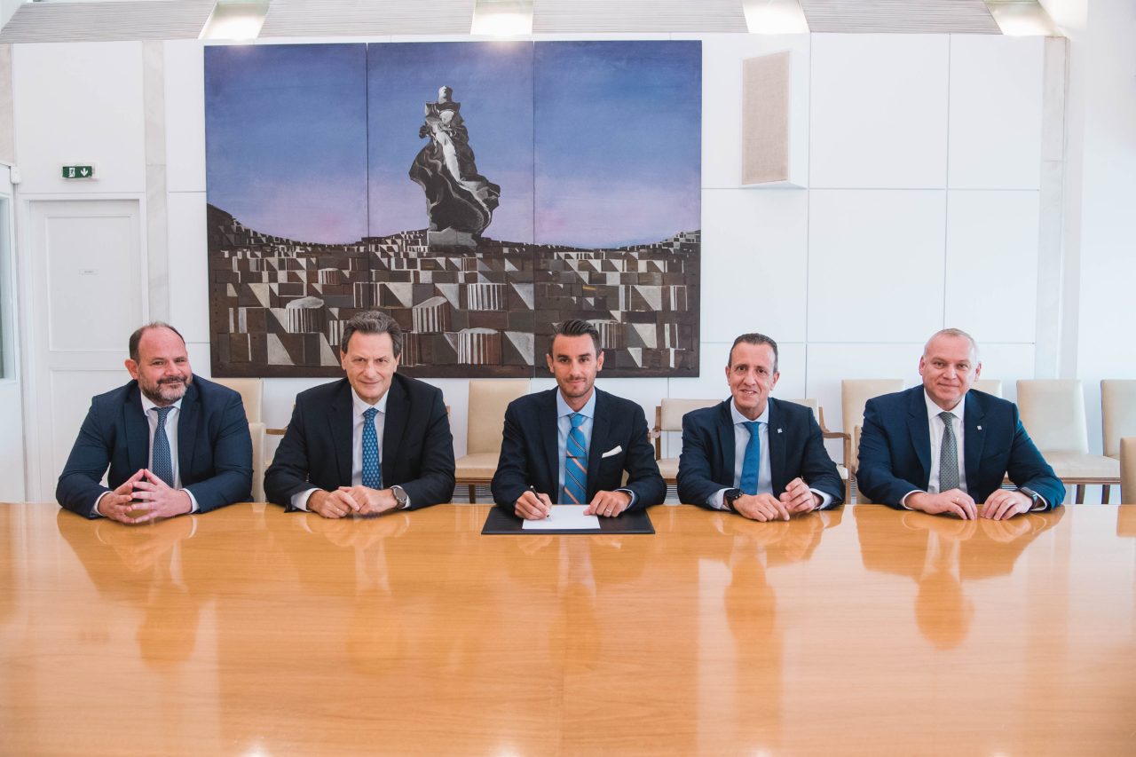 Alpha Bank: Πρώτη δανειοδότηση μικρής επιχείρησης με πόρους του Ταμείου ...