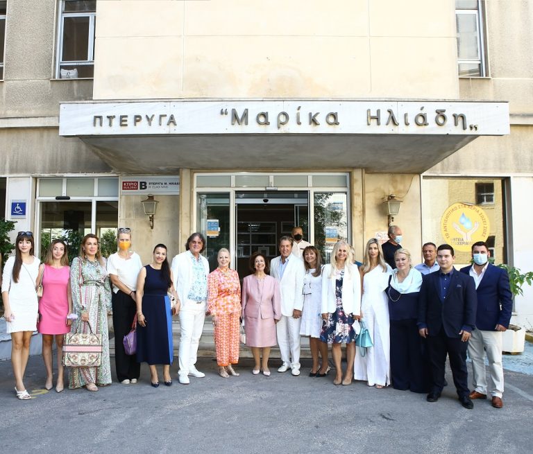 Σοφία Γιαννικοπούλου: Σπάνια έξοδος για την πρώην σύζυγο του εφοπλιστή ...