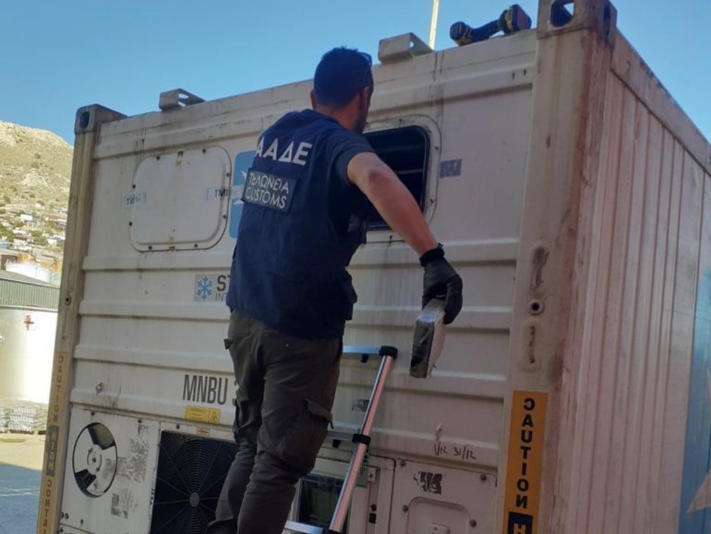 ΑΑΔΕ: Οι μπανάνες από την Κόστα Ρίκα έκρυβαν... 16 κιλά κοκαΐνη ...
