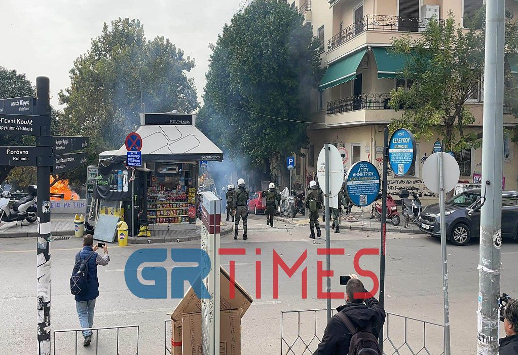 Θεσσαλονίκη: Σοβαρά επεισόδια στο κέντρο της πόλης - Οκτώ συλλήψεις ...