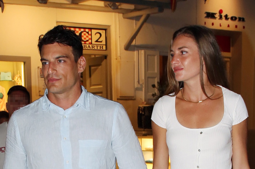 Δημήτρης Φιντιρίκος: Πώς και γιατί συνελήφθη στο μαγαζί που τραγουδάει ...