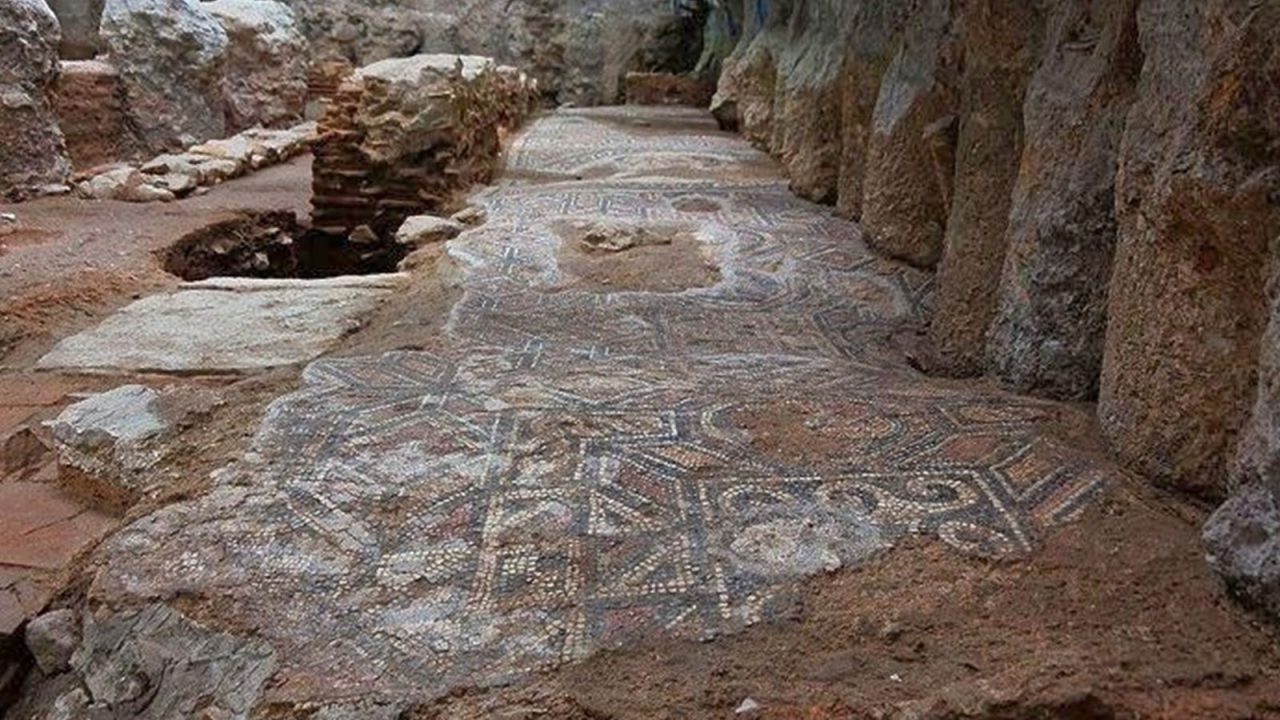 Μετρό Θεσσαλονίκης: Αρχίζει τον Απρίλιο η επανατοποθέτηση των αρχαίων ...