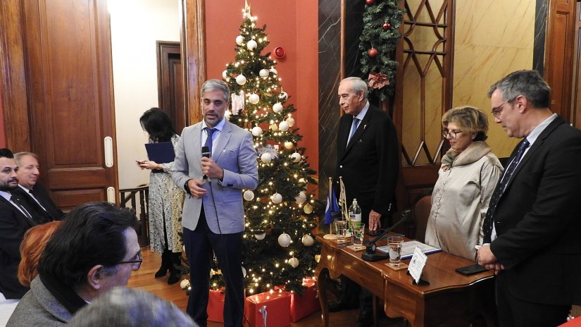 Ερχόμεθα προς την Θάλασσα - Έκθεση στη Χίο του Ιδρύματος Μαρία Τσάκος ...
