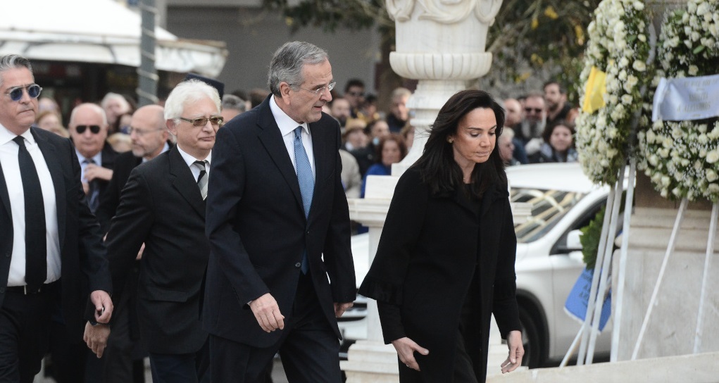Κηδεία τέως βασιλιά Κωνσταντίνου: Στη Μητρόπολη ο Αντώνης Σαμαράς ...