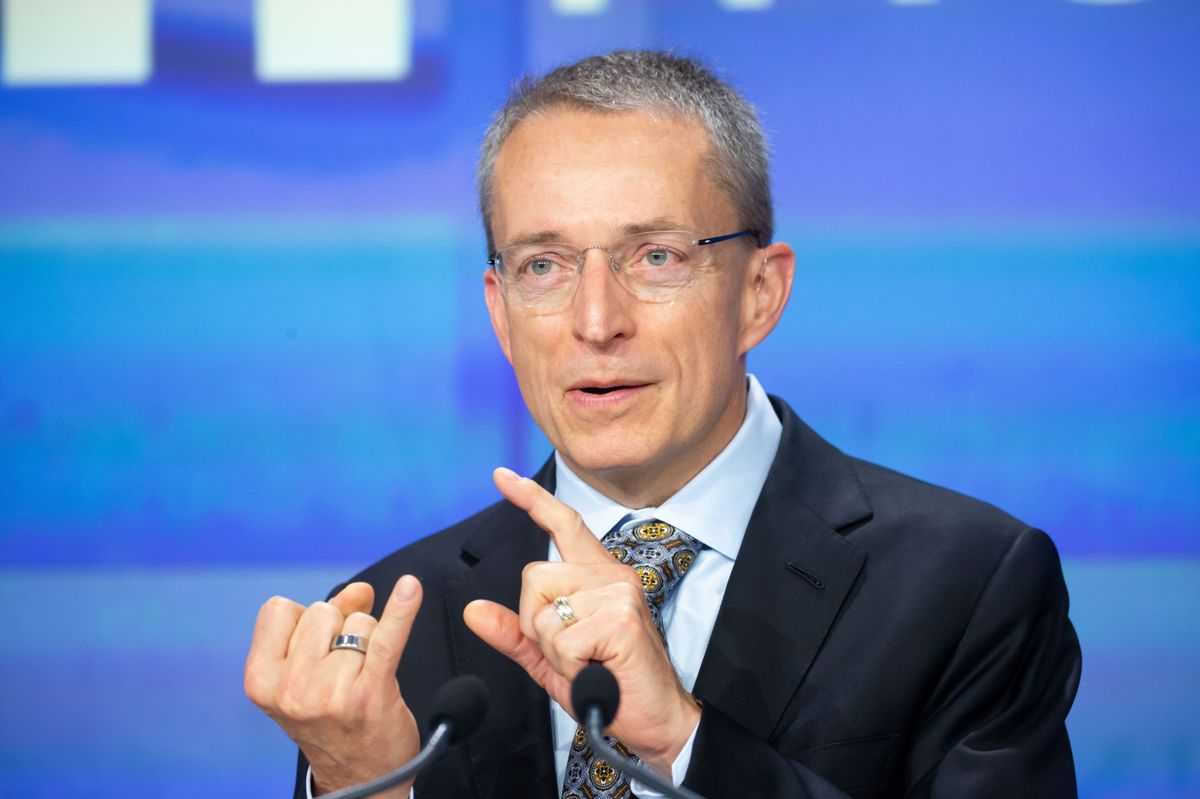 Intel: Μειώνει τον μισθό του CEO κατά 25% στο πλαίσιο των περικοπών ...