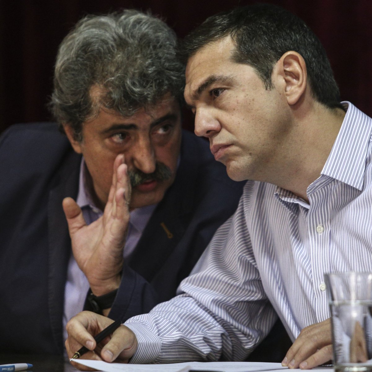«Σκιές συνθηκολόγησης» του Τσίπρα στις απειλές Πολάκη μετά την απόφαση ...