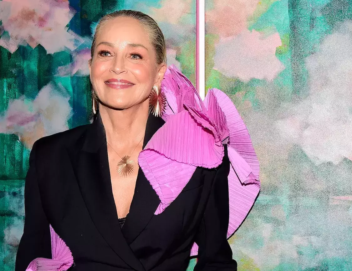 Η Σάρον Στόουν ζωγράφος - Νέα καριέρα για τη διάσημη ηθοποιό - Mononews.gr