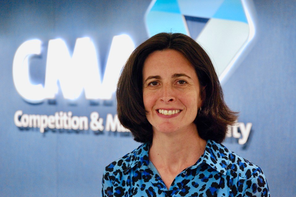 Σάρα Καρντέλ: Η γυναίκα που τίναξε στον αέρα το deal των 69 δισ ...