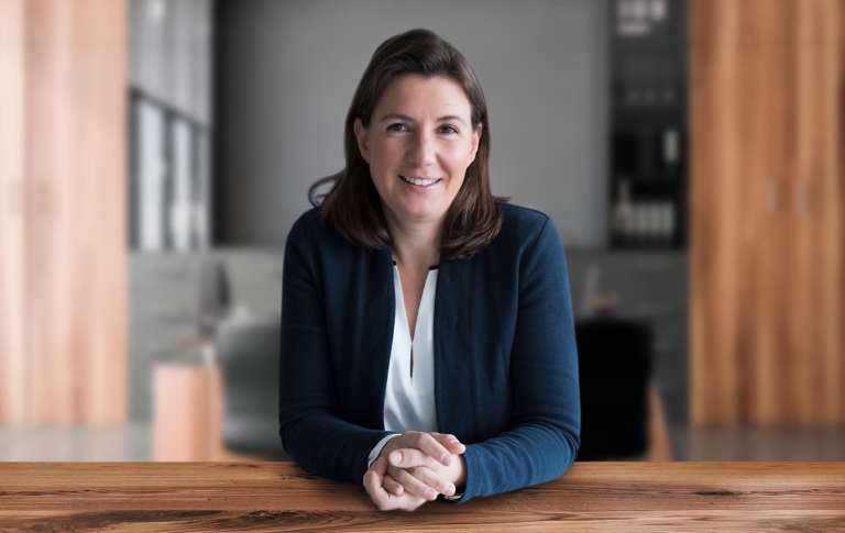 Ιωάννα Προκοπίου: Μια γυναίκα της ναυτιλίας που συμμετέχει και αντλεί ...